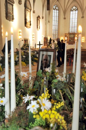 Coffin Deceased Billionaire Adolf Merckle Pictured Editorial Stock ...