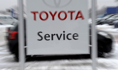 Sign Reading Toyota Service Pictured Hamburg Editorial Stock Photo ...