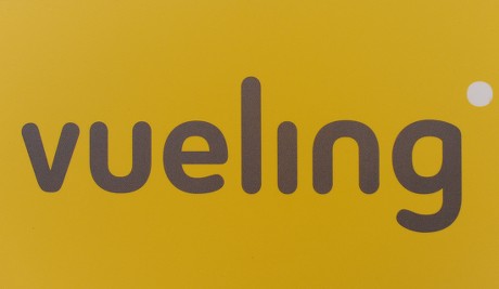 10 Vueling airlines logo Stock Pictures, Editorial Images and Stock ...