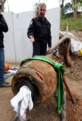250 Demolition bomb Stock Pictures, Editorial Images and Stock Photos ...