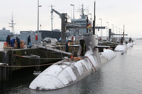 250 German submarine crew Stock Pictures, Editorial Images and Stock ...