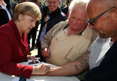 German Chancellor Angela Merkel L Signs Editorial Stock Photo - Stock ...