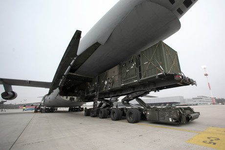 14 C 5 galaxy transport aircraft Stock Pictures, Editorial Images and ...