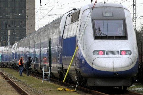 Technicians Inspect Doubledecker Highspeed Train France Editorial Stock ...
