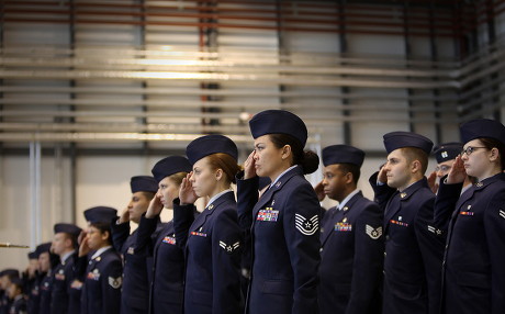 Us Service Personnel Salute During Ceremony Editorial Stock Photo ...