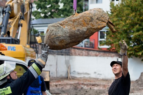 250 Demolition bomb Stock Pictures, Editorial Images and Stock Photos ...