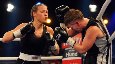 Germany Boxing - Jan 2012 Stock Pictures, Editorial Images and Stock ...