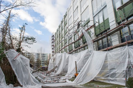 Scaffolding Has Been Ripped Off Building Editorial Stock Photo - Stock ...