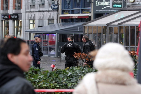 Police Officers Secure Cordoned Off Area Editorial Stock Photo - Stock ...
