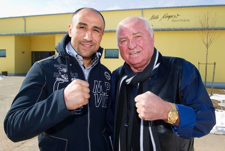 Wbo Super Middleweight World Champion Arthur Editorial Stock Photo ...