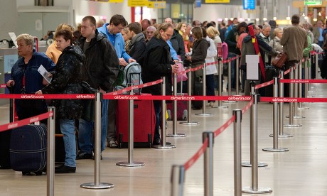 13 Ground handling crew Stock Pictures, Editorial Images and Stock ...