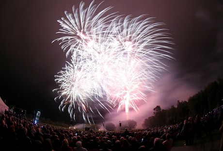 50 Pyrotechnicians Stock Pictures, Editorial Images and Stock Photos ...