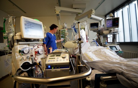 Physician Christian Weber Adjusts Machine Isolation Editorial Stock ...