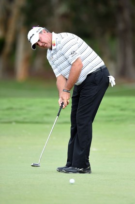 Us Golfer Boo Weekley Putts During Editorial Stock Photo - Stock Image ...