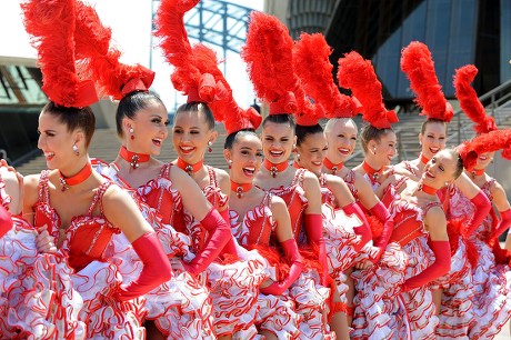 Dancers Moulin Rouge Paris France Pose Editorial Stock Photo - Stock ...