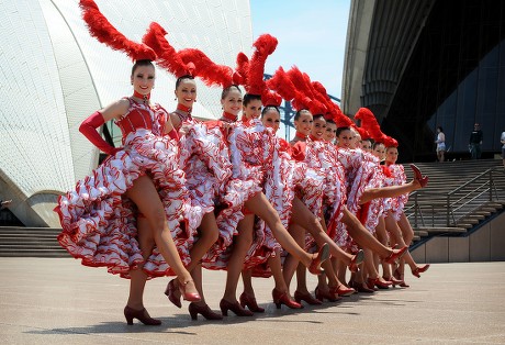 Dancers Moulin Rouge Paris France Pose Editorial Stock Photo - Stock ...