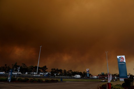 Thick Smoke Bushfire Burning Near Springwood Editorial Stock Photo ...