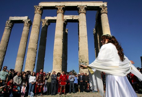 Worshippers Ancient Greek Gods Olympus Hold Editorial Stock Photo ...