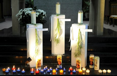 Three Candles Names Victims Knife Attack - Foto de stock de contenido ...
