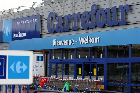 Logo Carrefour On Roof Carrefour Hypermarket Editorial Stock Photo ...