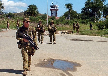 __COUNT__ East Timor Conflict - May 2006 Stock Pictures, Editorial Images and Stock Photos ...