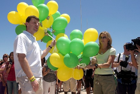 Kate Gerry Mccann Parents Missing British Editorial Stock Photo - Stock ...