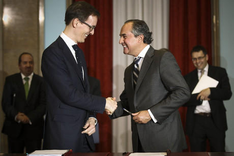 Vinci Ceo Louisroch Burgard L Greets Editorial Stock Photo - Stock ...