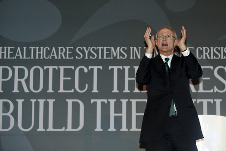 Harvard Business School Professor Michael Porter Editorial Stock Photo ...