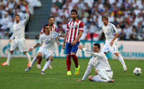 Cristiano Ronaldo R Reacts After Being Editorial Stock Photo - Stock ...