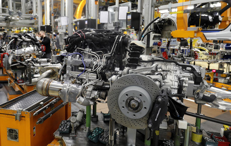 250 Chassis assembly line Stock Pictures, Editorial Images and Stock ...