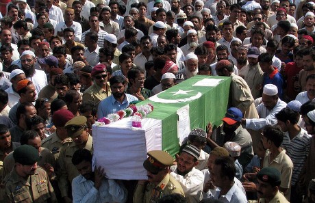 Pakistan Taliban Operation Aftermath - Oct 2009 Stock Pictures ...