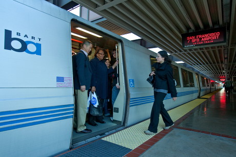 East Bay Commuters Mac Arthur Bart Editorial Stock Photo - Stock Image ...