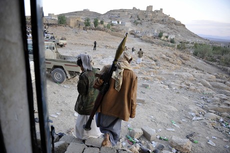 Armed Yemeni Tribesman Carries Rpg Missile Editorial Stock Photo ...