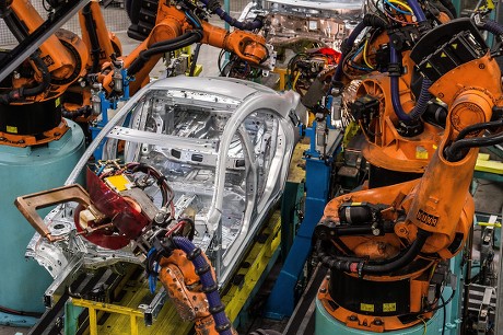 250 Chassis assembly line Stock Pictures, Editorial Images and Stock ...