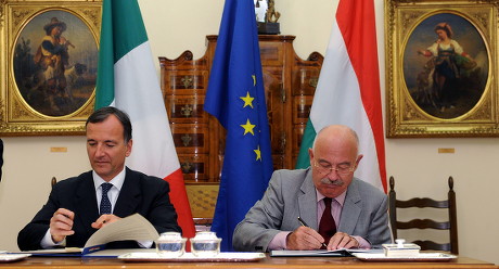100 Franco italian agreement Stock Pictures, Editorial Images and Stock ...