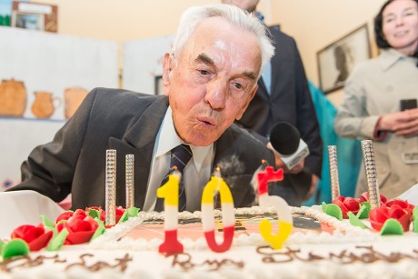 Stanislaw Kowalski Polands Oldest Athlete Celebrates Editorial Stock ...