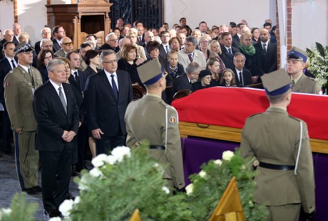 Poland People Bartoszewski Funeral - May 2015 Stock Pictures, Editorial ...