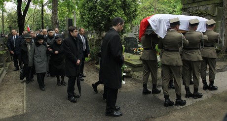 Polish Soldiers Carry Coffin Wieslaw Chrzanowski Editorial Stock Photo ...