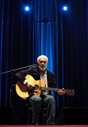 obituary - former king crimson singer gordon Stock Photos (Exclusive ...