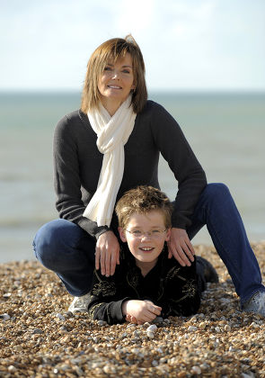 obituary - tv presenter actor annabel giles Stock Photos (Exclusive ...