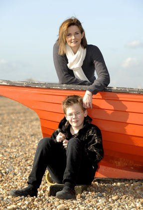 obituary - tv presenter actor annabel giles Stock Photos (Exclusive ...