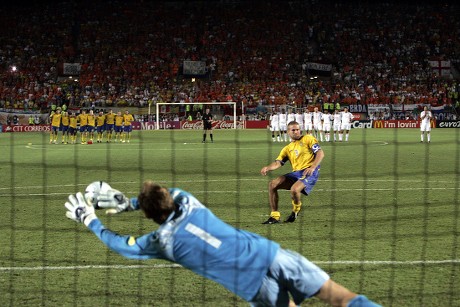 Dutch Goalkeeper Edwin Van Der Sar Editorial Stock Photo - Stock Image ...