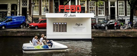 Customers Drive By Floating Snack Vending Editorial Stock Photo - Stock ...