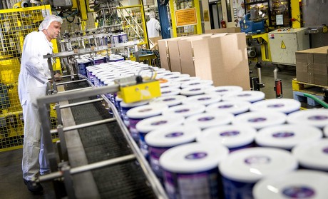 Aptamil Baby Formula Cans Production Line Editorial Stock Photo - Stock ...
