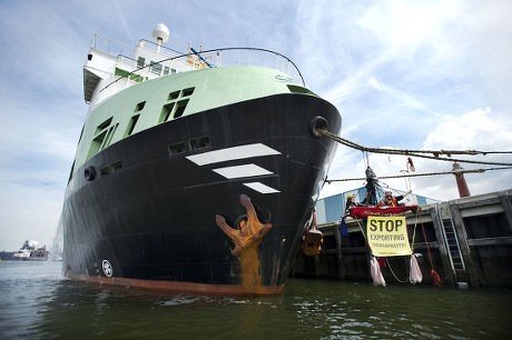 Greenpeace Activists Block Super Trawler Margiris Editorial Stock Photo ...