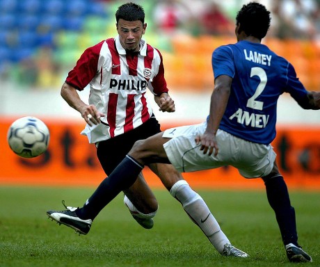 Psv Eindhovens Mateja Kezman L Fights Editorial Stock Photo - Stock ...