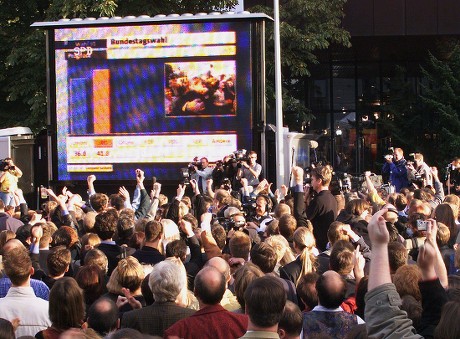 76 1998 year election Stock Pictures, Editorial Images and Stock Photos ...
