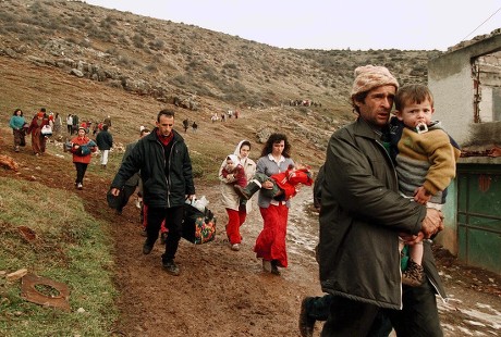 __COUNT__ Kosovo-refugees - Jan 1999 Stock Pictures, Editorial Images ...