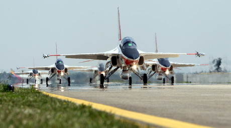 Group South Korean T50 Trainer Jets Editorial Stock Photo - Stock Image ...