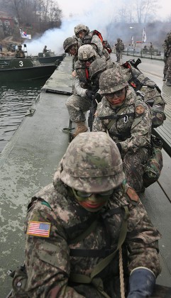 80 Military floating bridge Stock Pictures, Editorial Images and Stock ...